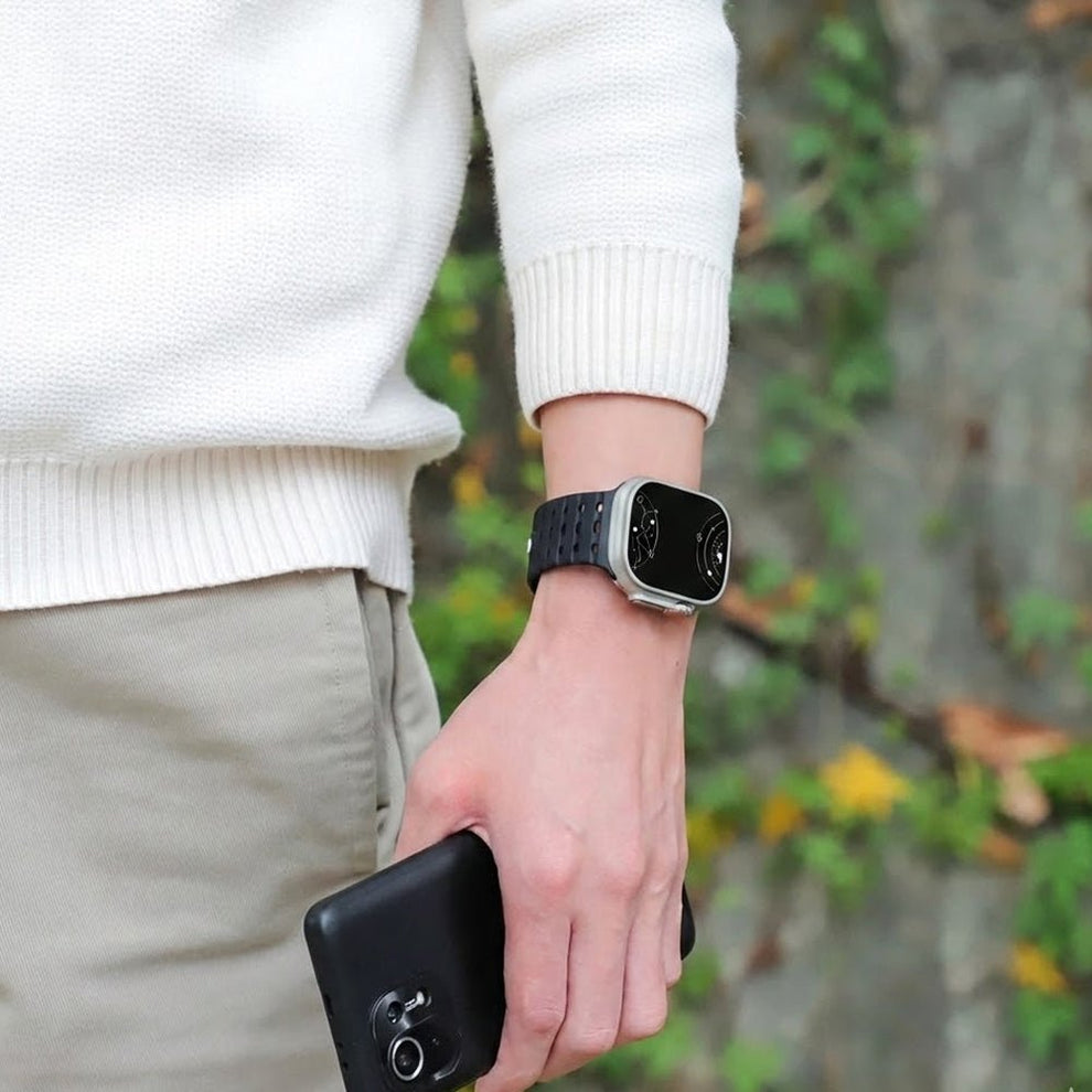 Apple Watch strap | Vere Magnetic Silicone strap | Compatible with ...